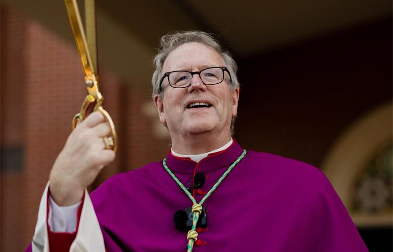Kdo je biskup Robert Barron a jak jsem ho potkal / Christnet.eu ...